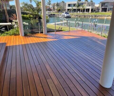 Expert Reveals The Best Deck Stain in 2024!